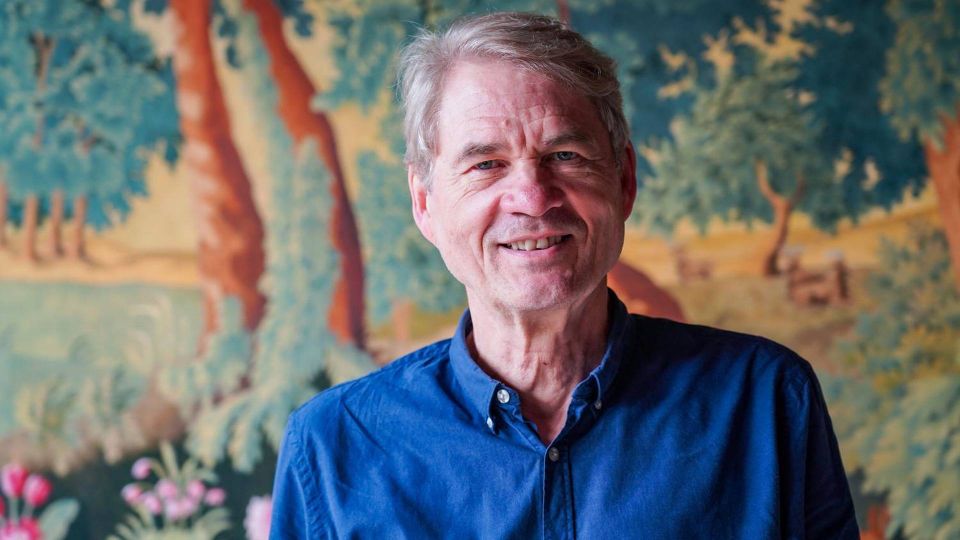 Thomas Bloch Ravn efter »flov« oplevelse: Debatten om dresscode i ...