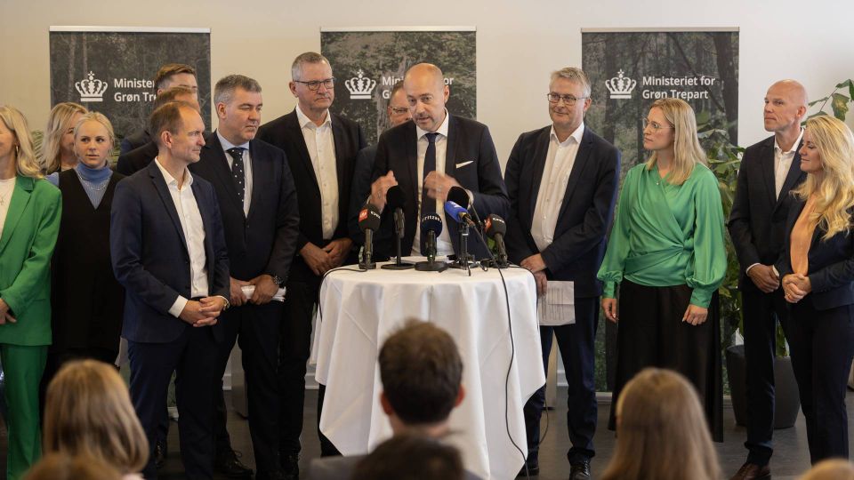 Samtlige partier i Folketinget inviteres til forhandlinger om ny ...