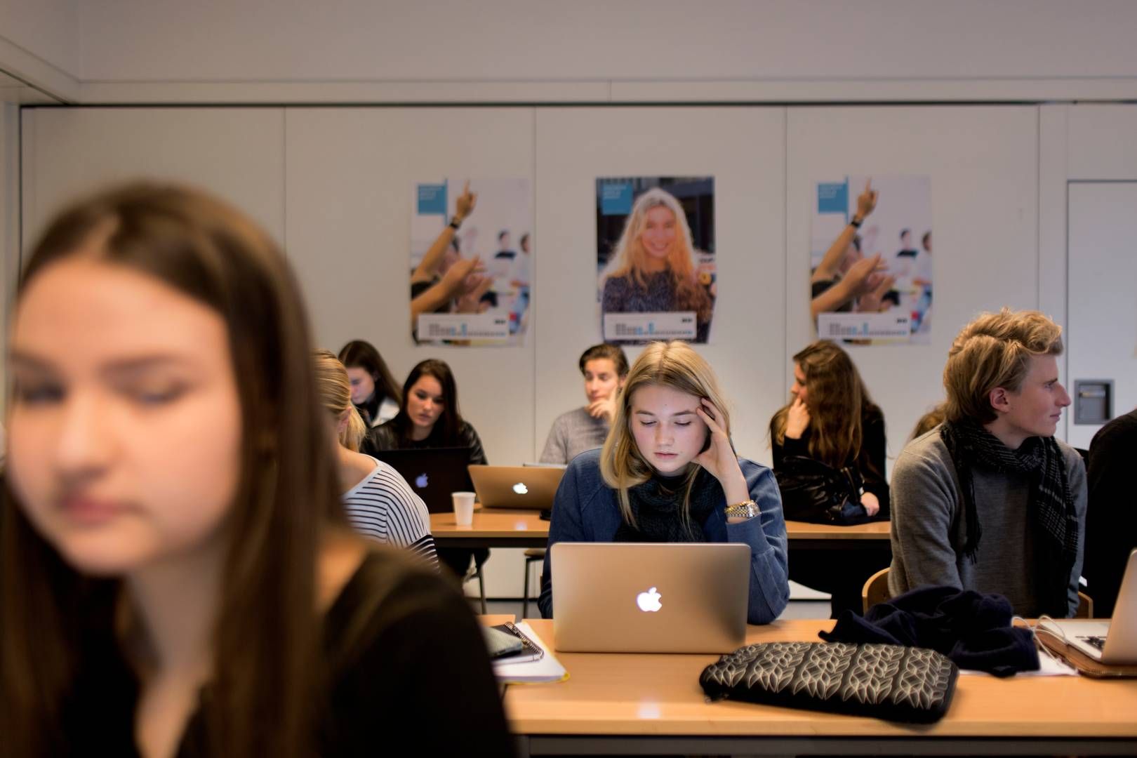 4 ud af 10 gymnasieelever oplever, de bliver dovne af ai – eksperter ...